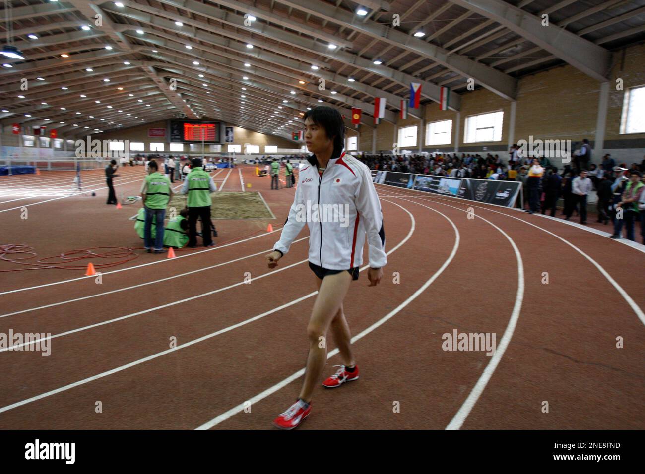 Yokota Masato of Japan, prepares for 800-meter semi-final at the 4th ...