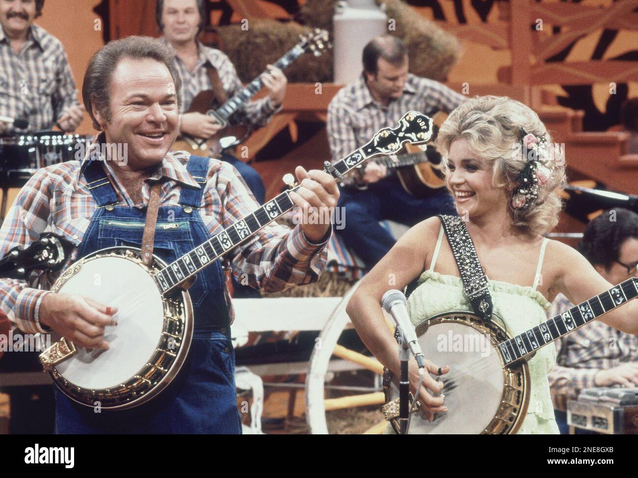 Country-western music stars Roy Clark and Barbara Mandrell perform together during the taping of ...