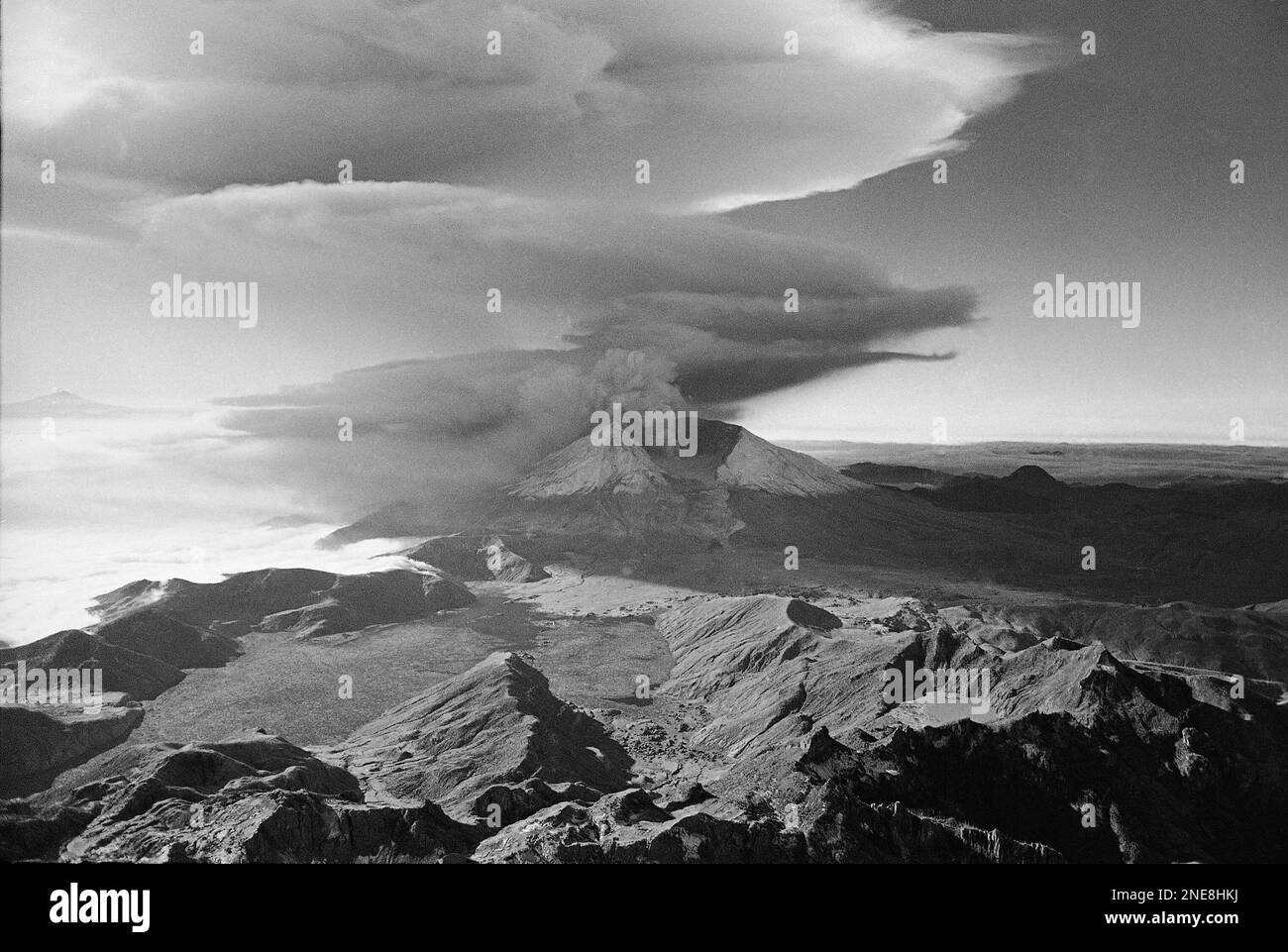 Mount St. Helens spews smoke and ash skyward as the volcano erupts, Oct ...