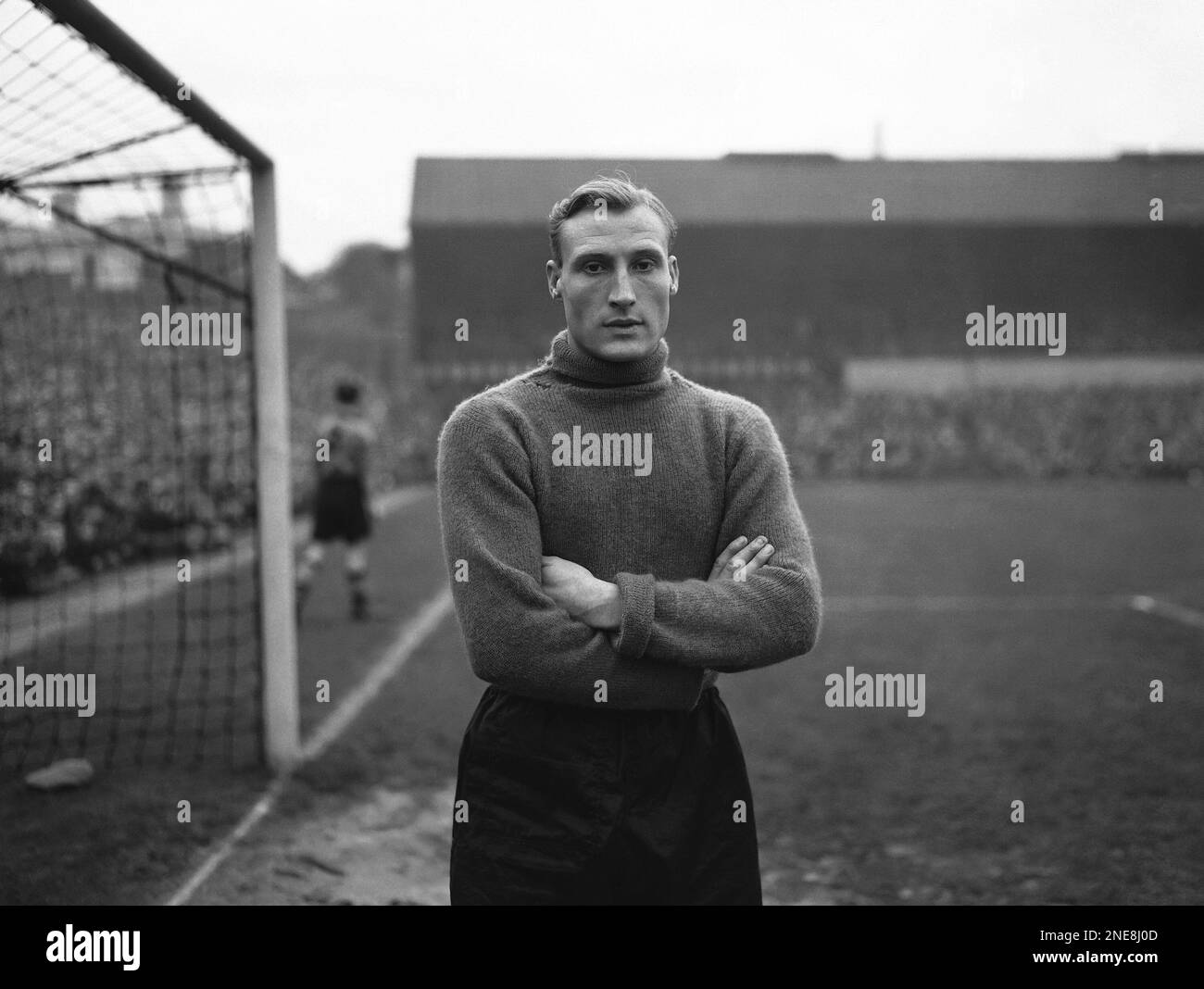 England and Wolverhampton Wanderers goalkeeper Bert Williams poses for ...