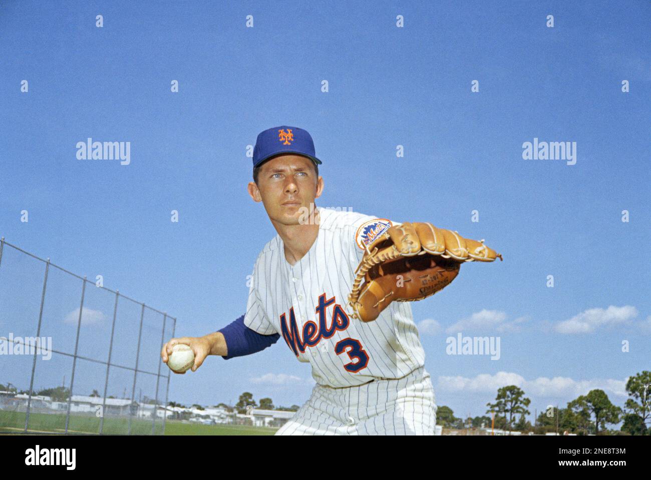 Bud Harrelson (IF) of New York Mets in 1970. (AP Photo Stock Photo - Alamy