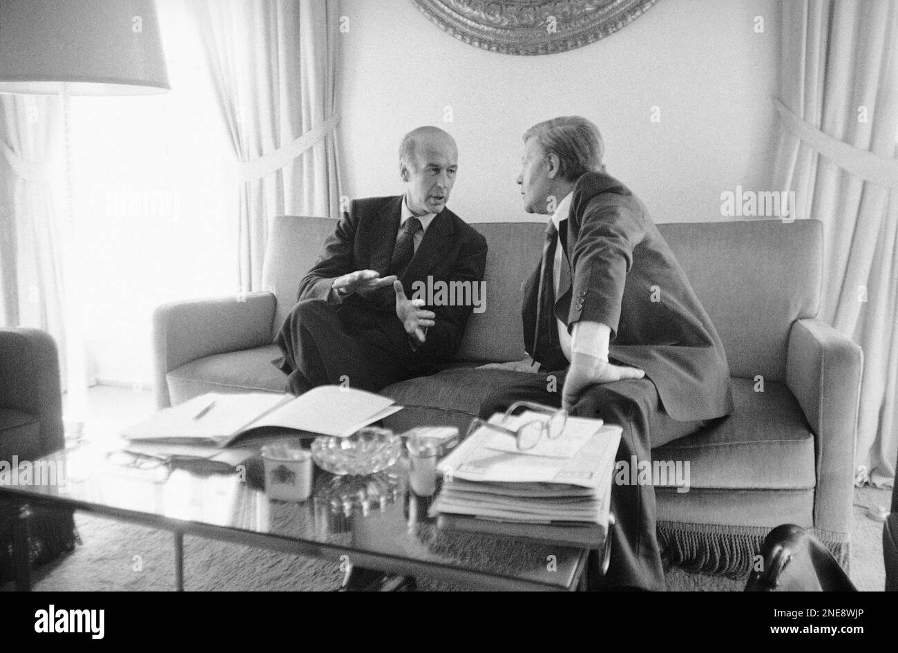 French President Valery Giscard d?Estaing, left, and West German ...