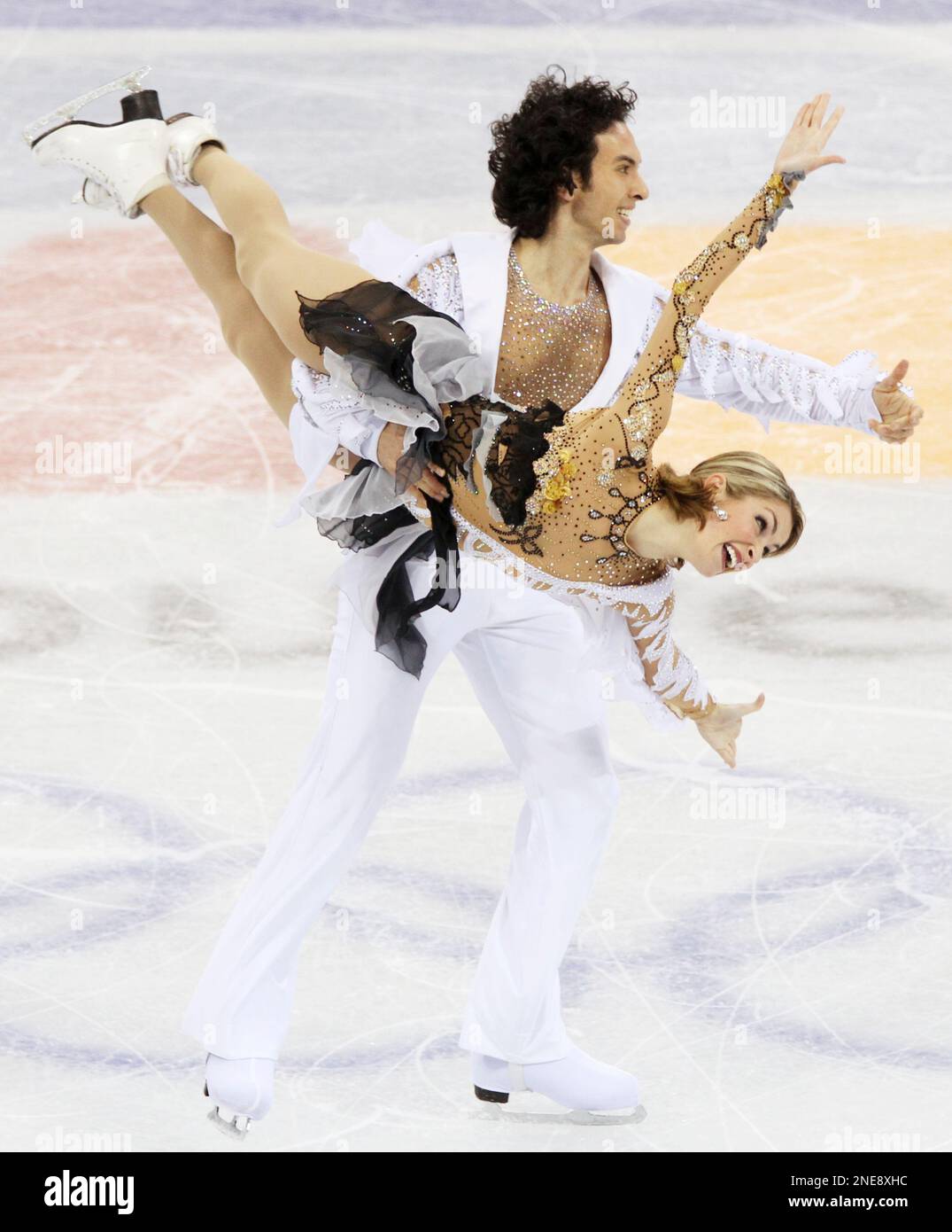 USA's Tanith Belbin and Benjamin Agosto perform their free dance during ...