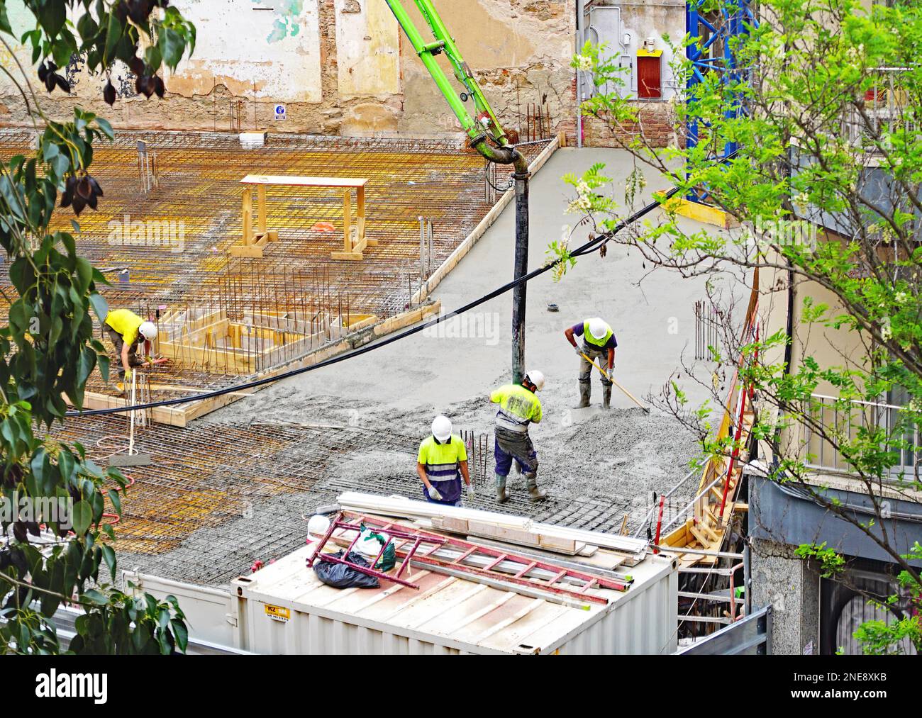 Construction site concrete columns hi-res stock photography and images ...