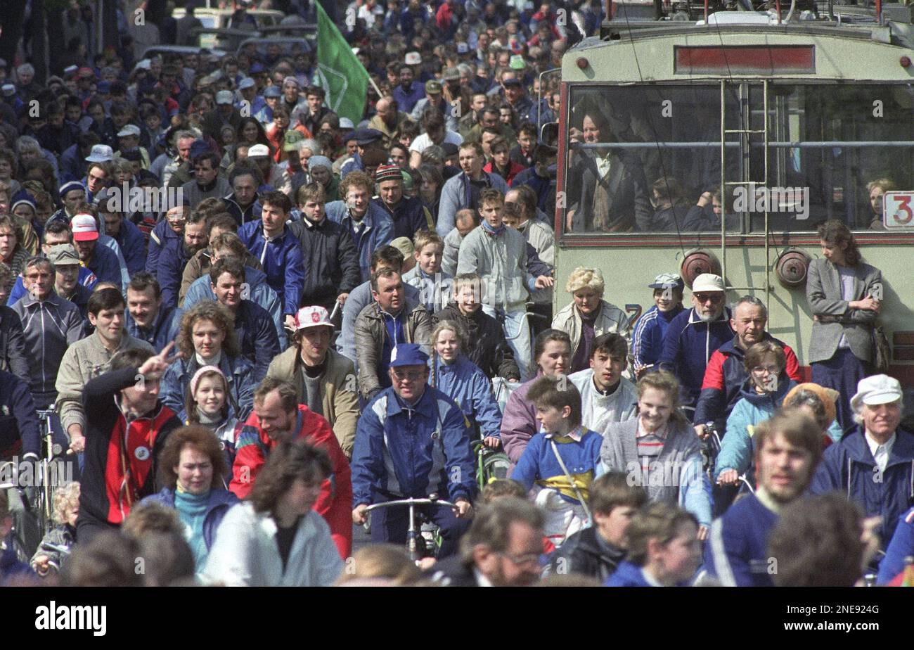 More than 1000 people on bicycles marched through the center of ...