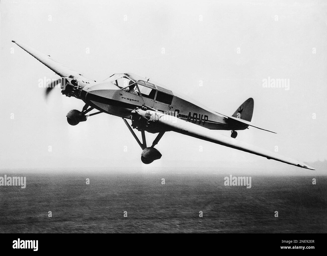 New monospar airplane, designed to cut out weight and give more ...