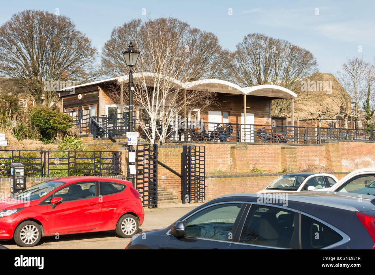 Café Sunshine, Diamond Jubilee Gardens, Water Lane, Twickenham, TW1 ...