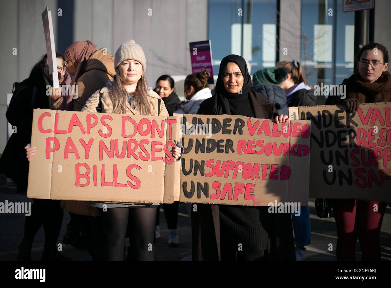 Nurses striking on the picket line outside Leeds General Infirmary ...