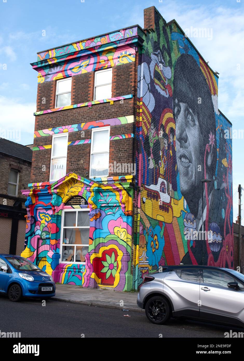 Ribgo Starr mural on the Empress public house Liverpool Stock Photo - Alamy