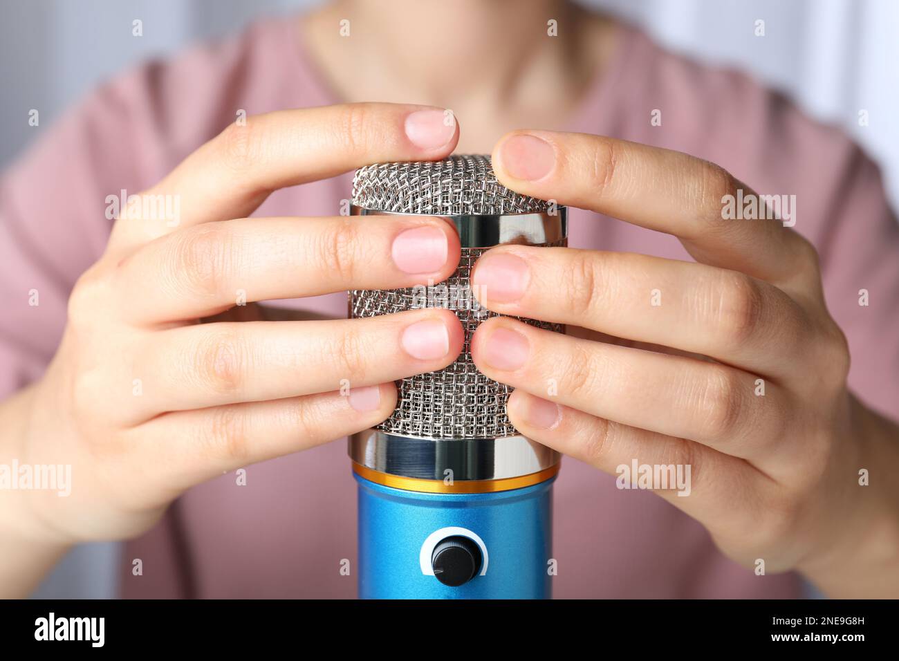 Asmr microphone hi-res stock photography and images - Alamy