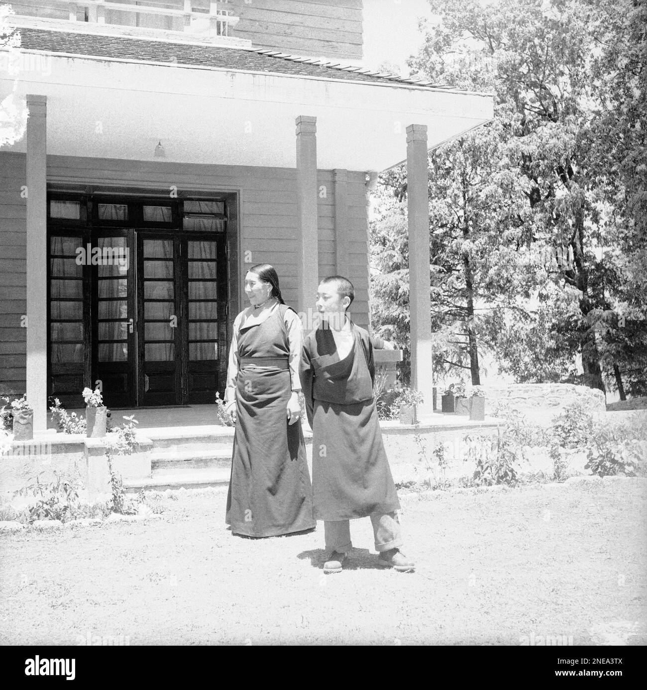 The Dalai Lama?s mother, Gyuam Chemo, and his younger brother, Ngari ...