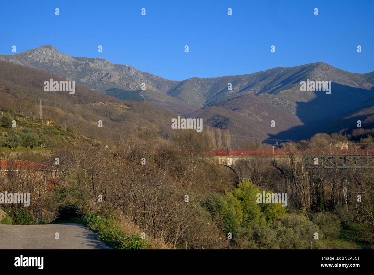 Spain hervas castle hi-res stock photography and images - Alamy