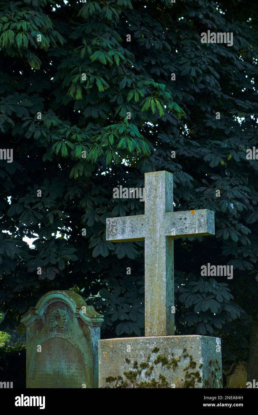 Christian gravestone hi-res stock photography and images - Alamy