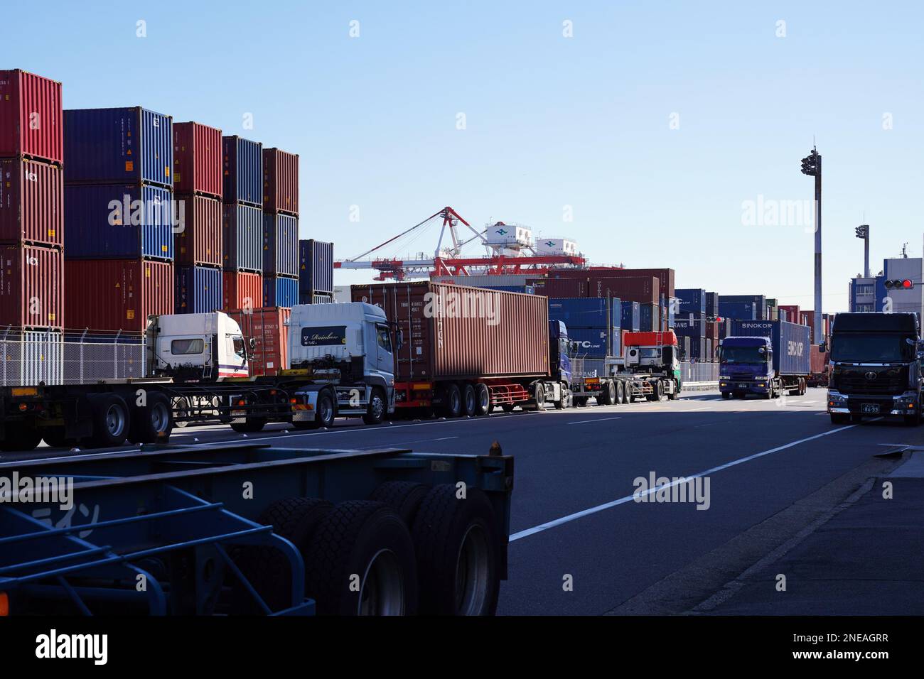 Trade deficit japan hi-res stock photography and images - Alamy