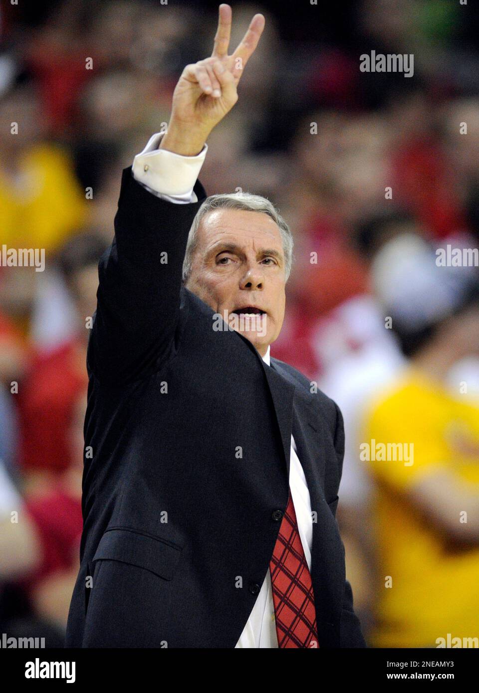 Maryland head coach Gary Williams gestures from the bench area during ...