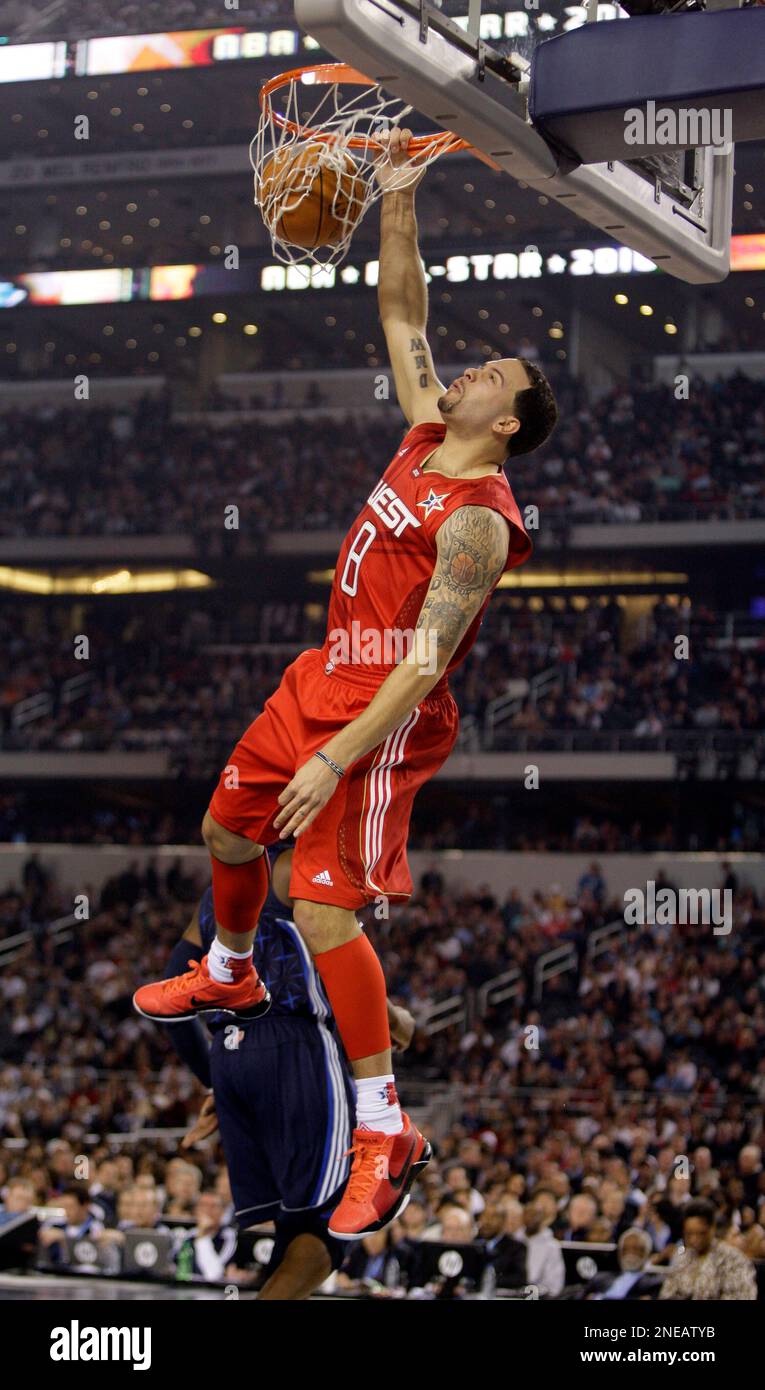 West All-Star Deron Williams of the Utah Jazz dunks during the second ...