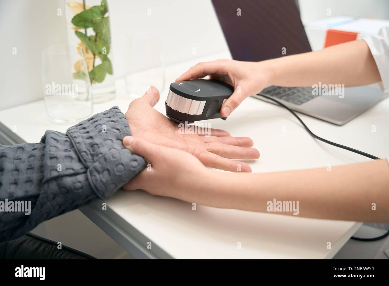 Spectral analysis hi-res stock photography and images - Alamy