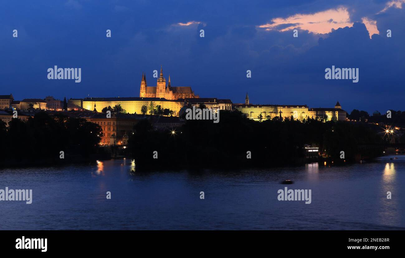 Life in Prague Stock Photo - Alamy