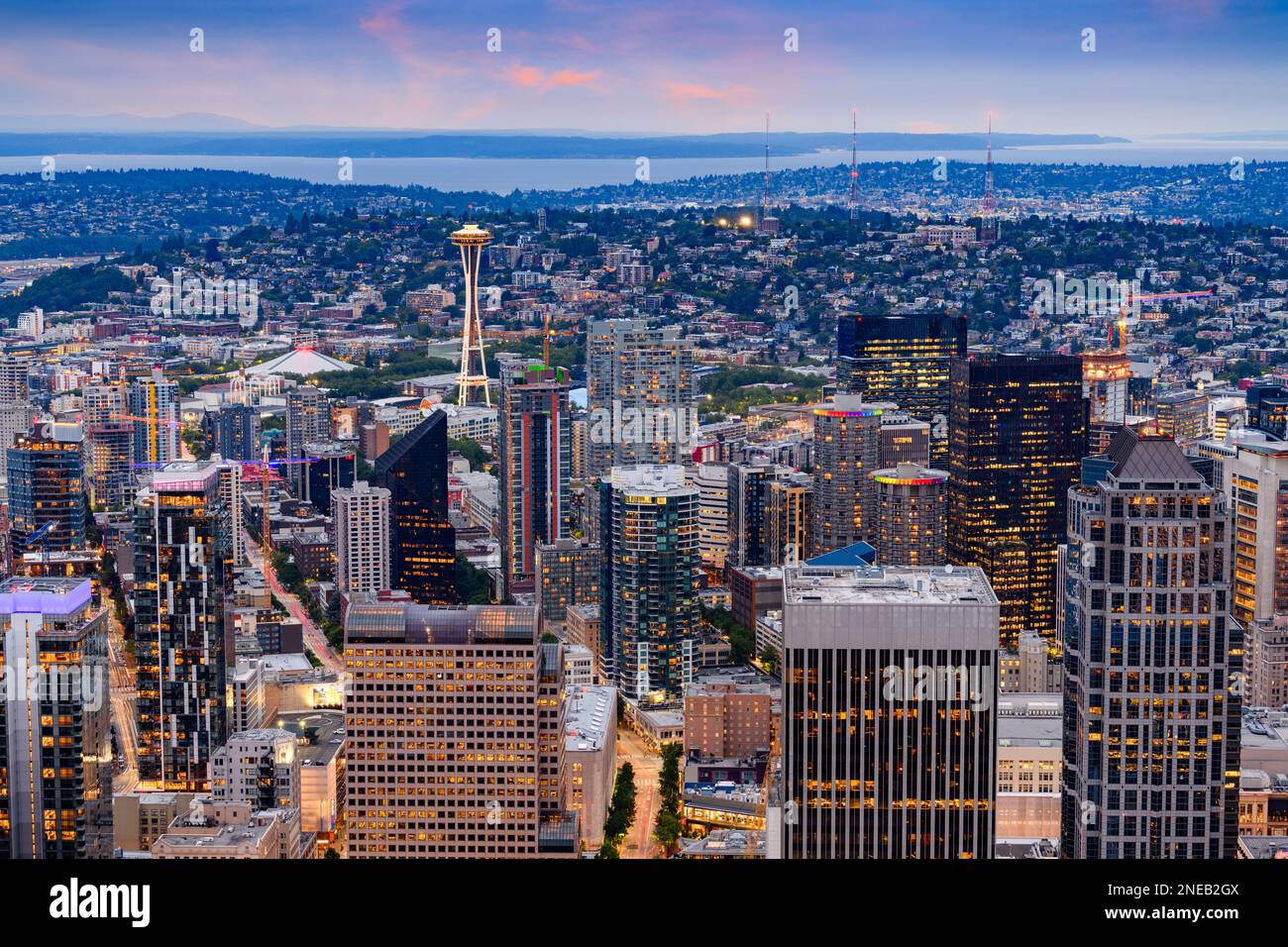 Aerial view seattle skyline hi-res stock photography and images - Alamy