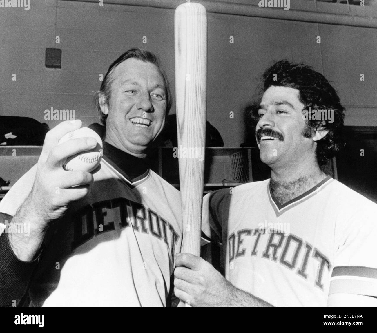Al Kaline of the Detroit Tigers, left, shows his teammate Aurelio ...