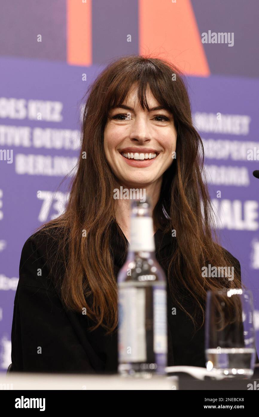 Schauspielerin anne hathaway hi-res stock photography and images - Alamy