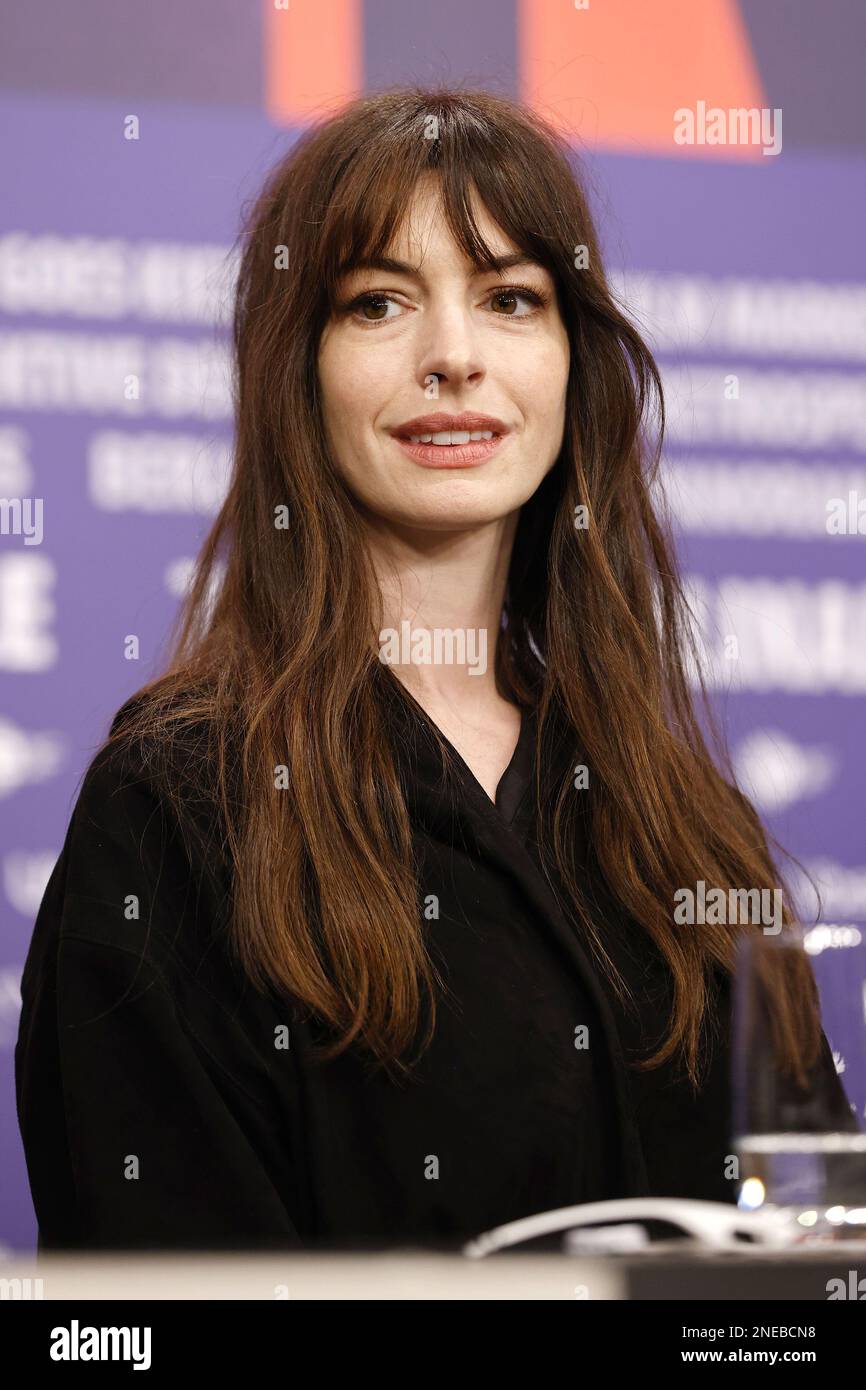 Schauspielerin anne hathaway hi-res stock photography and images - Alamy