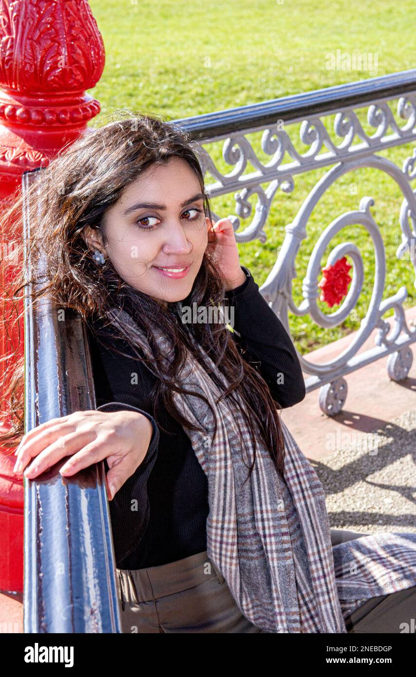 Blowing hair hi-res stock photography and images - Alamy