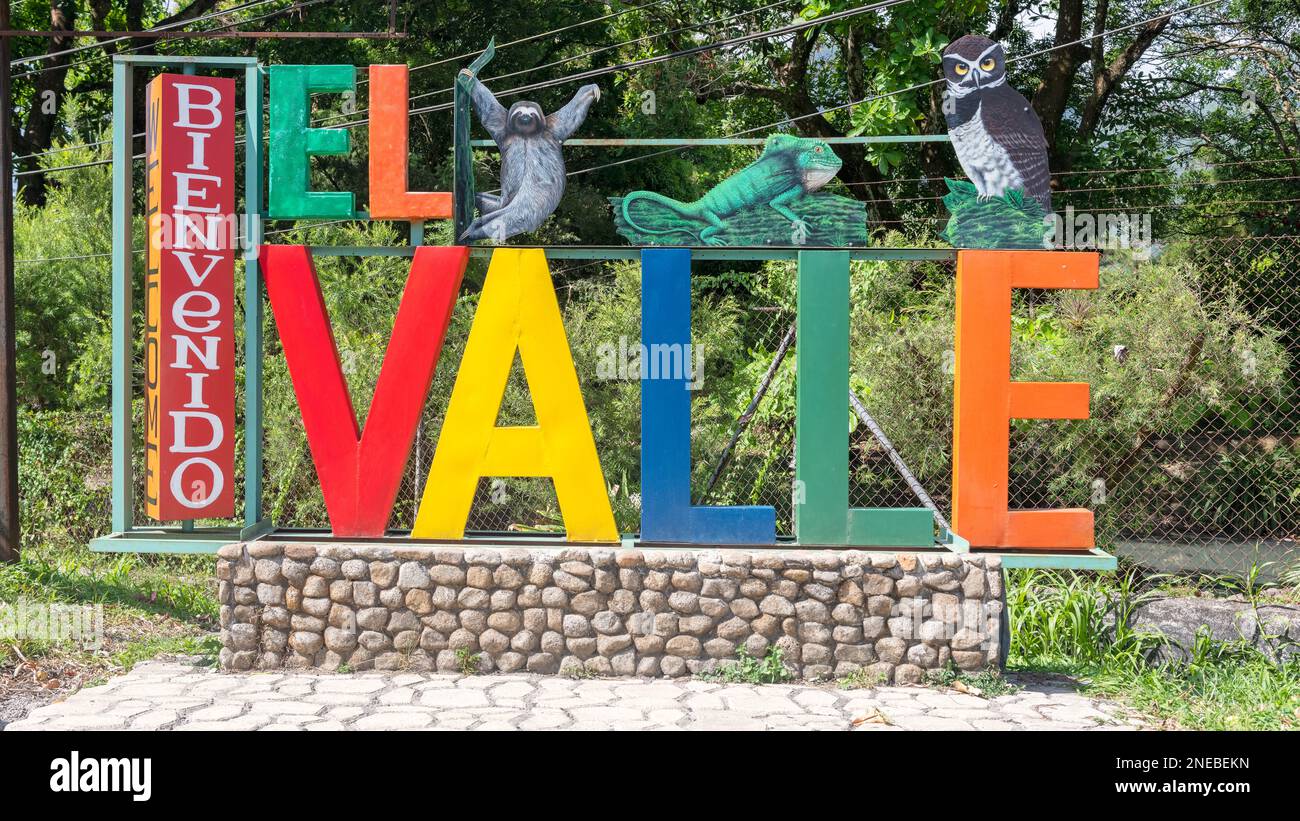 El Valle, Panama - January 26, 2023: Welcome sign in El Valle tourists ...