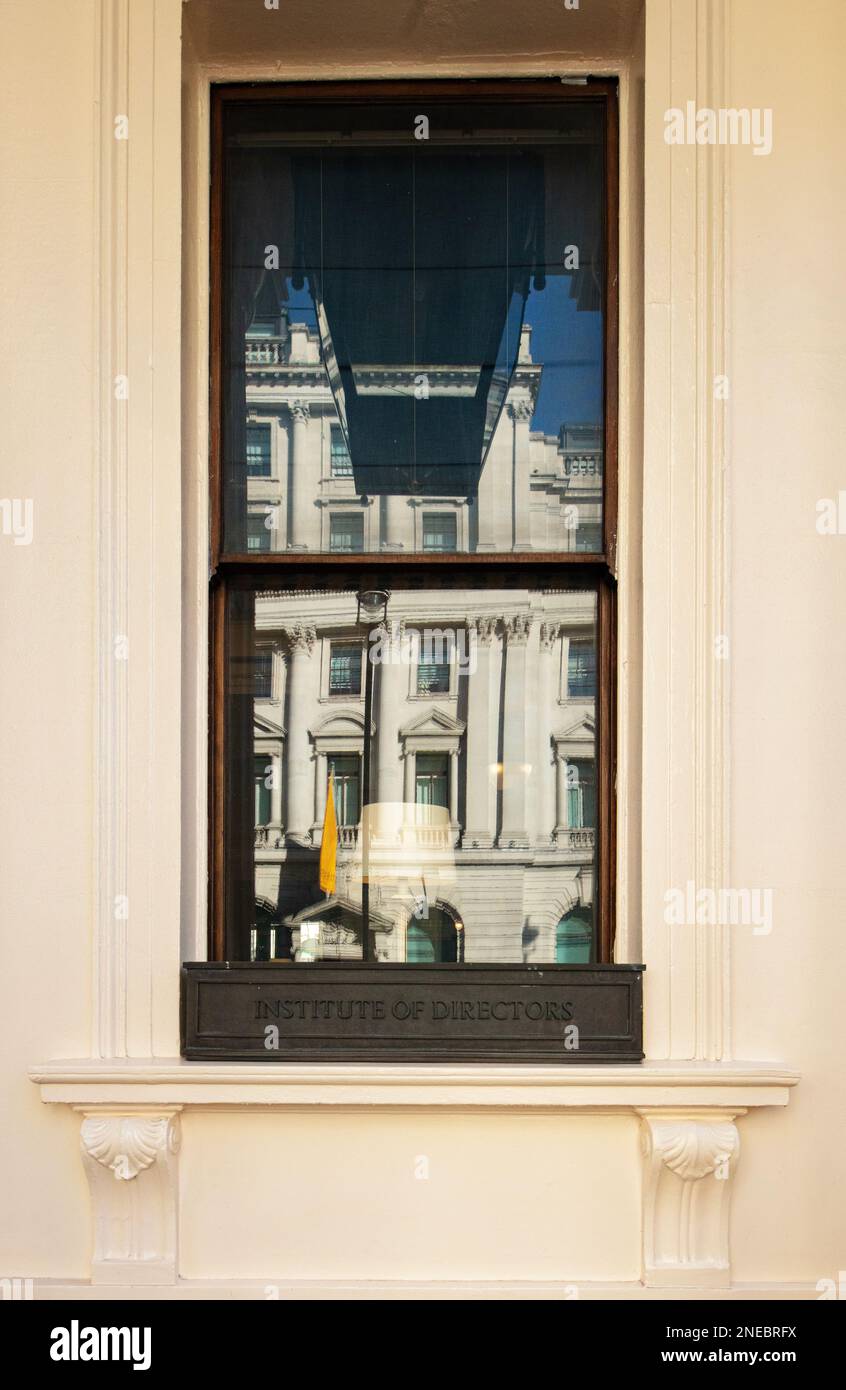 A window on the frontage of The Institute of Directors (IoD), 116 Pall ...