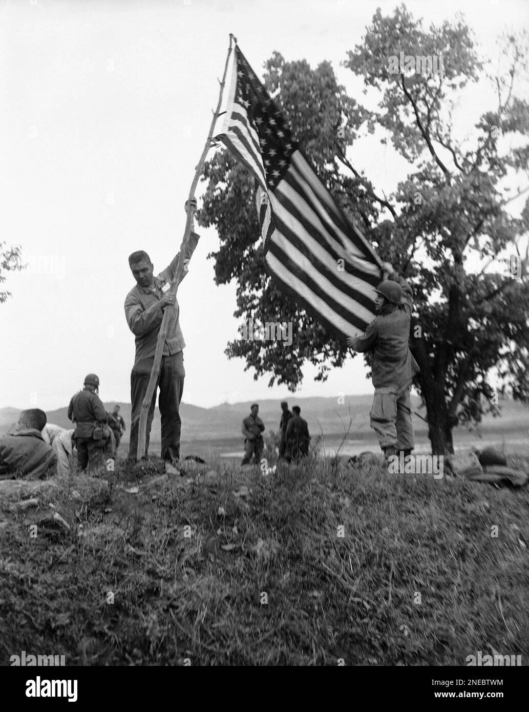 Major Thomas P. Mulvey, left, of Wenonah, New Jersey, and M/Sergeant ...