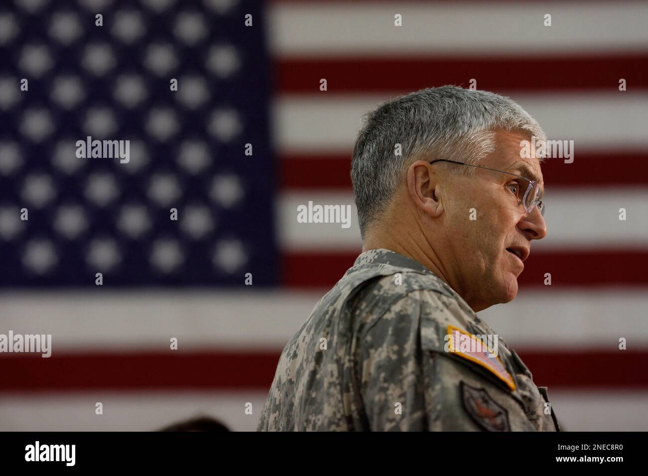 Army Chief of Staff, General George W. Casey, speaks with almost 250 ...