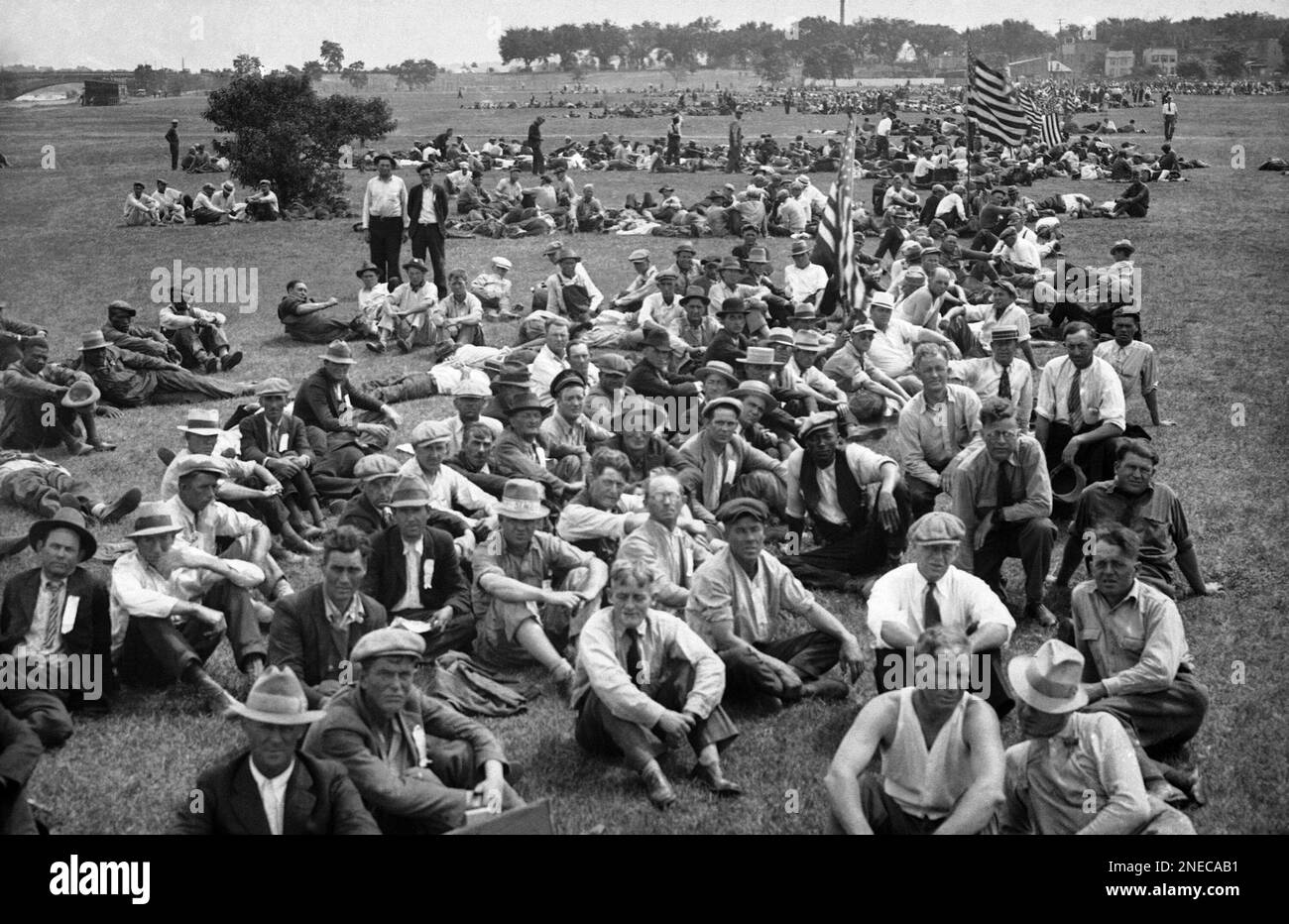 Thousands of jobless veterans answered the bugle call to assemble at ...