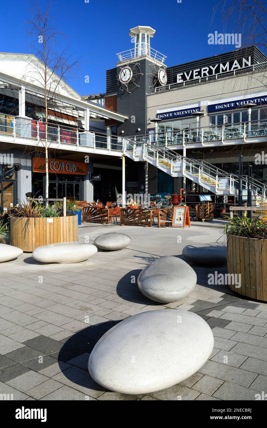Mermaid Quay, Cardiff Bay, Cardiff, South Wales Stock Photo - Alamy
