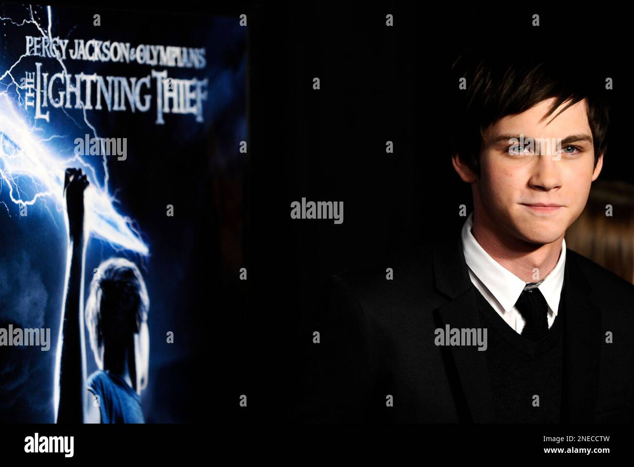 Logan Lerman 2002