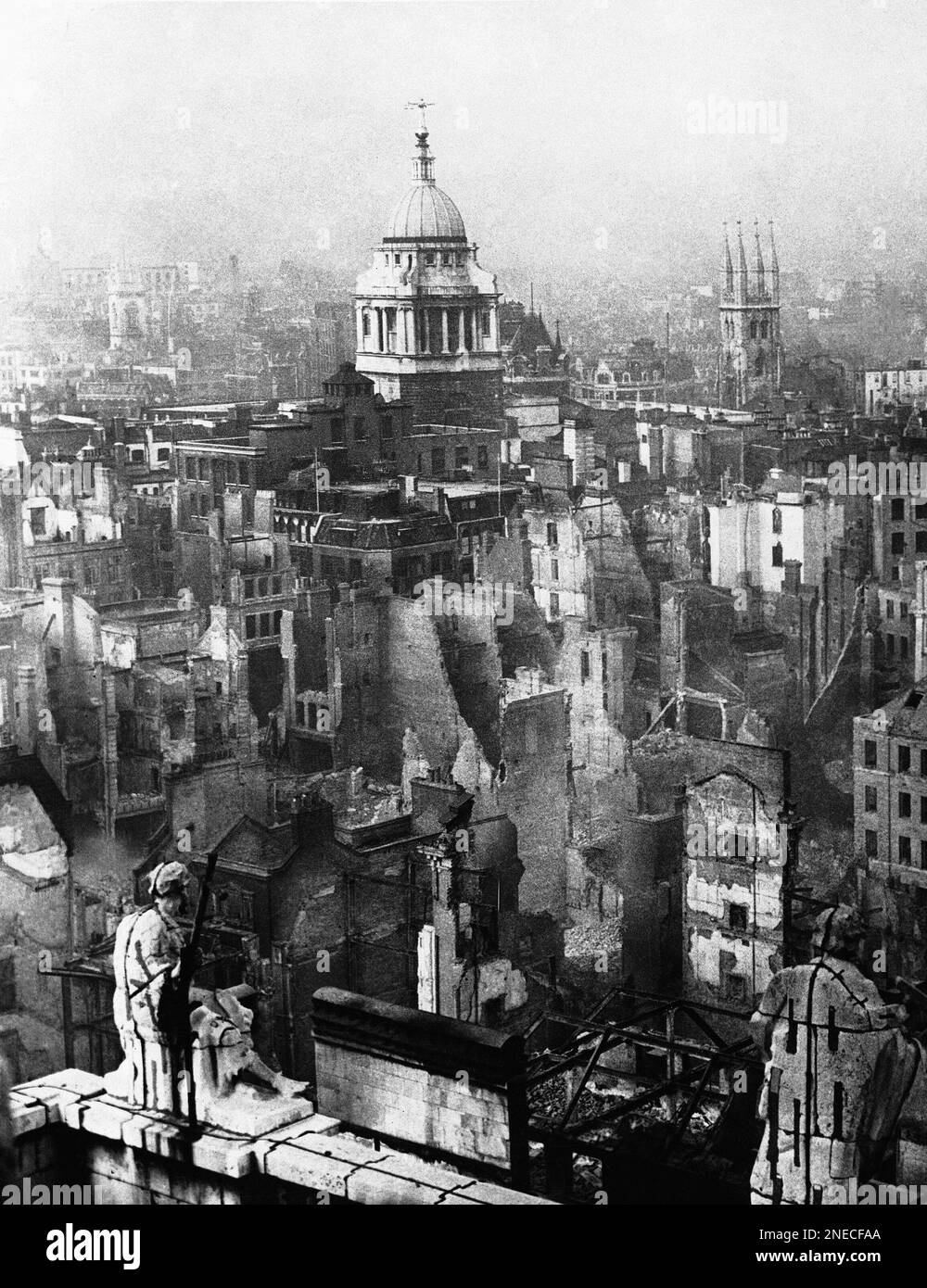 This is how the area around London's St. Paul's Cathedral appeared the ...