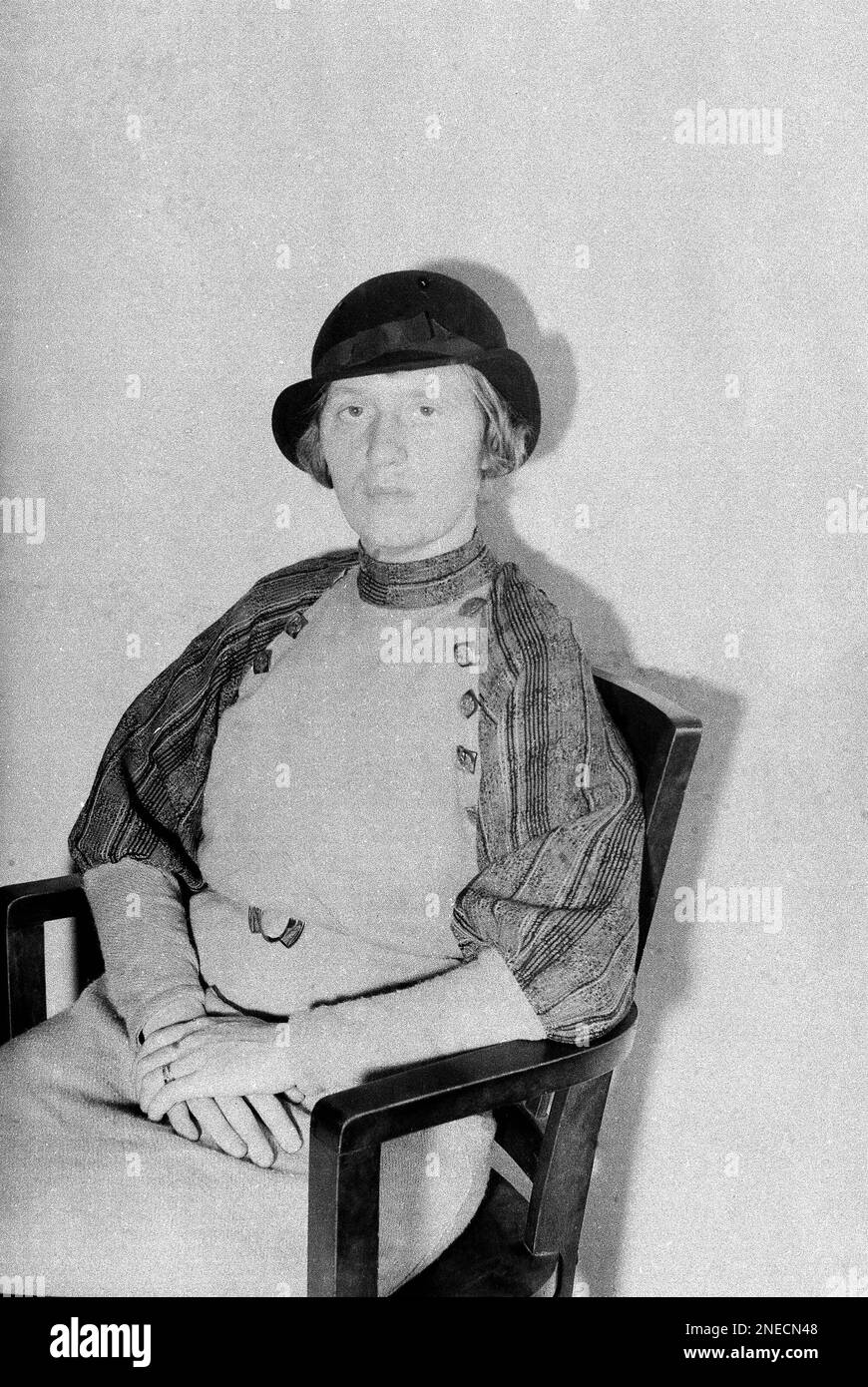 Mrs. Anna Hauptmann, wife of the Charles Lindbergh kidnap suspect ...