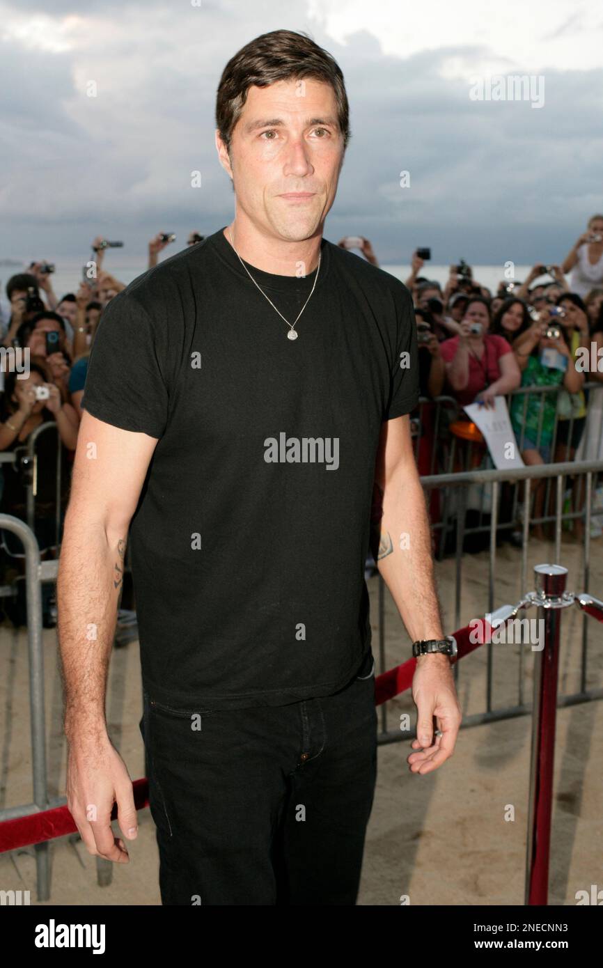 Actor Matthew Fox arrives at ABC's Lost Premiere on Waikiki Beach ...
