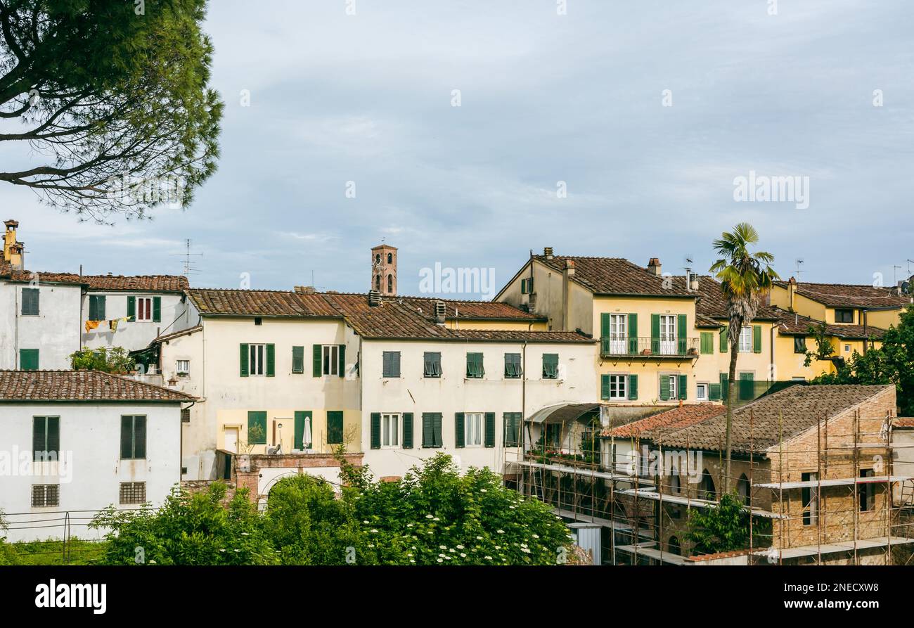 Lucca central hi-res stock photography and images - Alamy