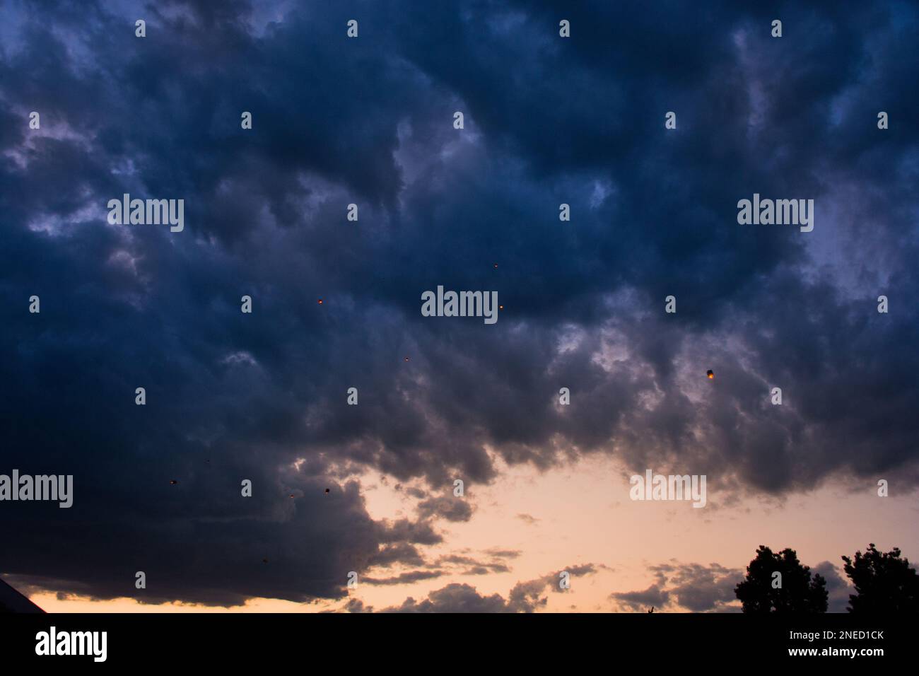 Clouds before storm hi-res stock photography and images - Alamy