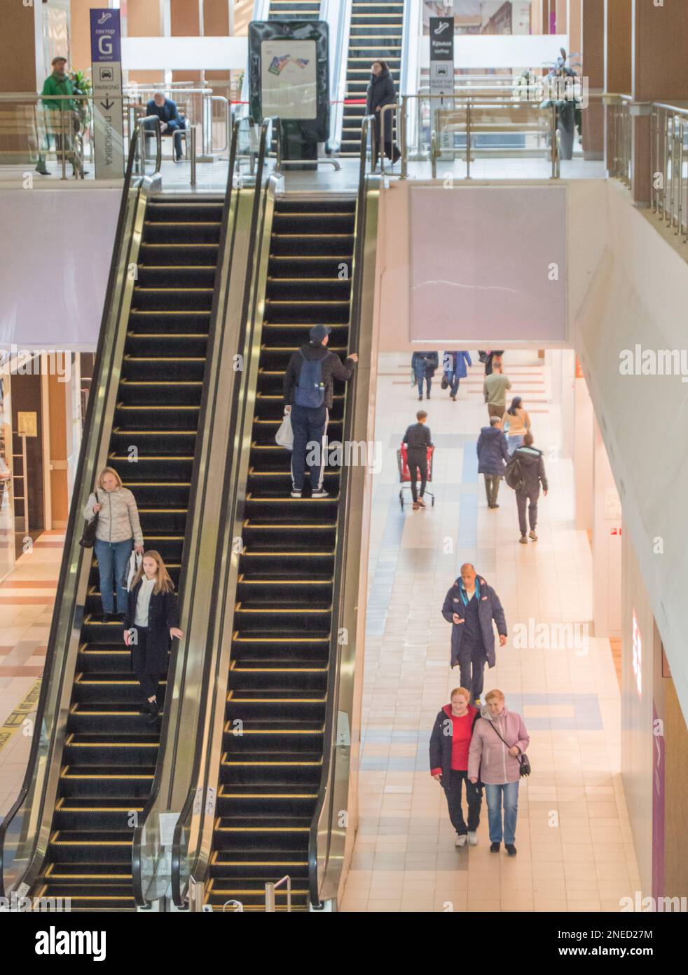 Multi level shopping gallery hi-res stock photography and images - Alamy