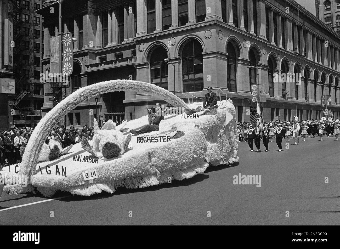 A float in the shape of the lower peninsula of the state of Michigan ...