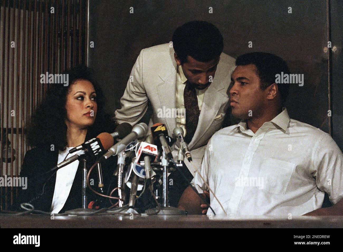 Champion Muhammad Ali appears with his wife, Veronica, at a press ...