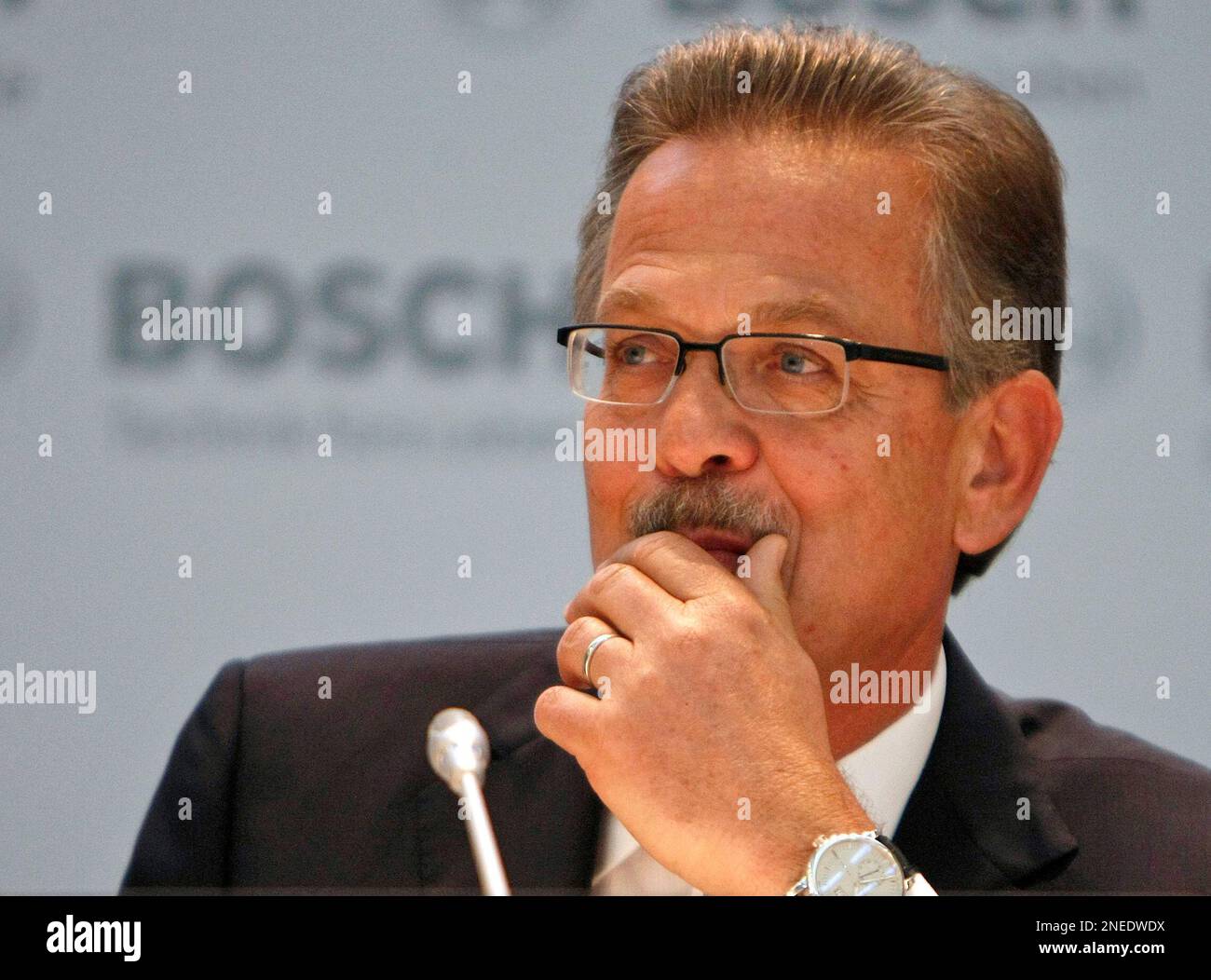 ARCHIV - Bosch Vorstandschef Franz Fehrenbach verfolgt am 23. April ...