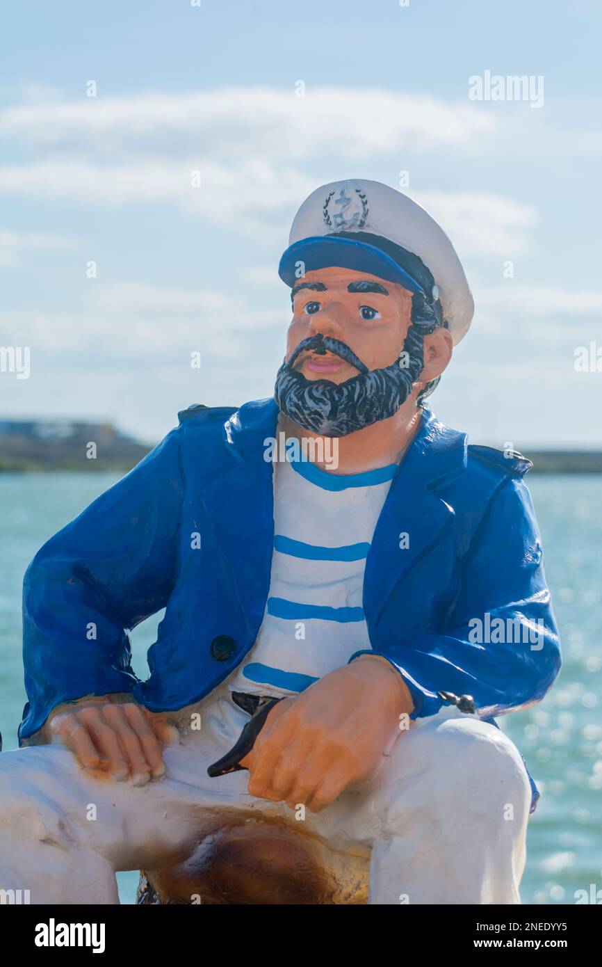Sailor statue hi-res stock photography and images - Alamy