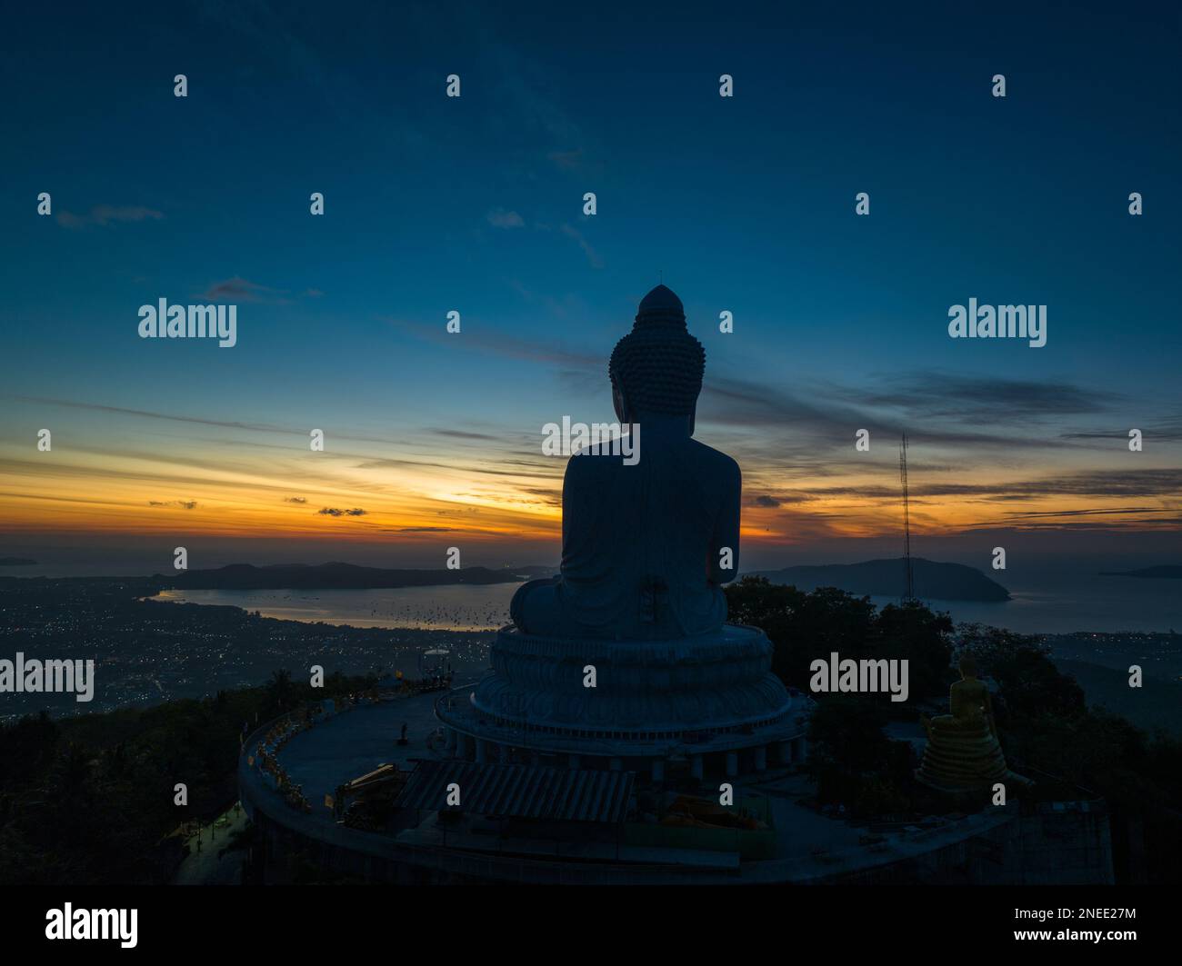 aerial photography scenery blue sky and blue ocean behind Phuket white ...