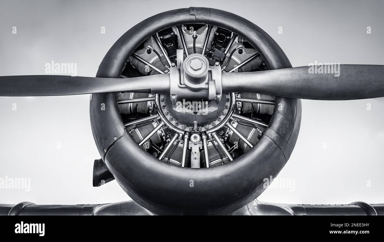 propeller of an historical aircraft Stock Photo - Alamy