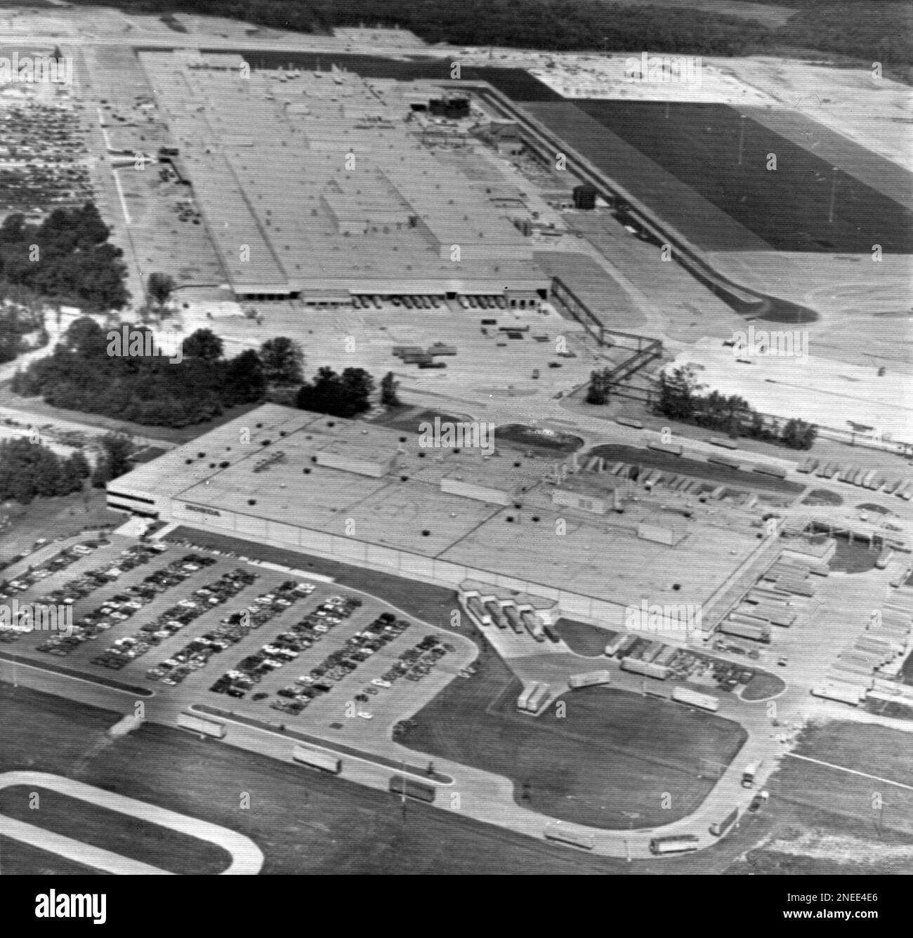 The Honda manufacturing facility in Marysville, Ohio, shown at top in ...