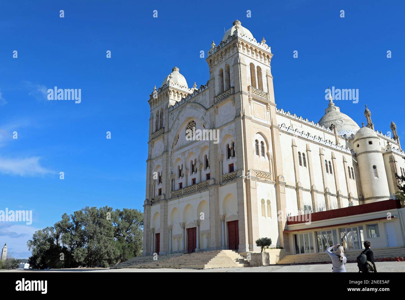 Saint louis cathedral tunisia hi-res stock photography and images - Alamy