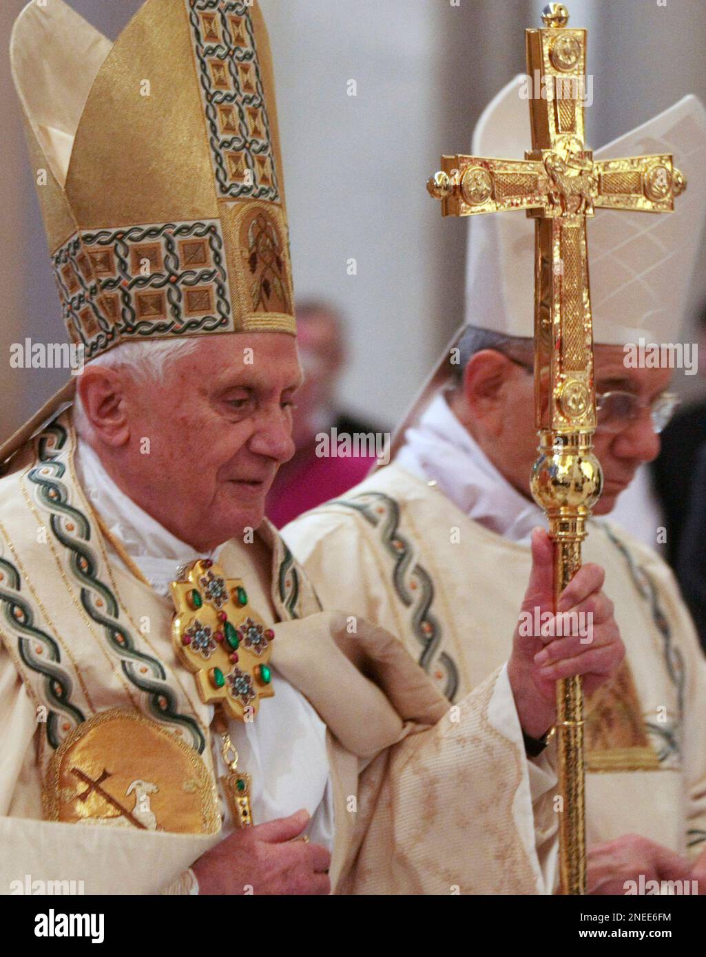 Pope Benedict XVI arrives at St. Paul Outside the Walls' Basilica in ...