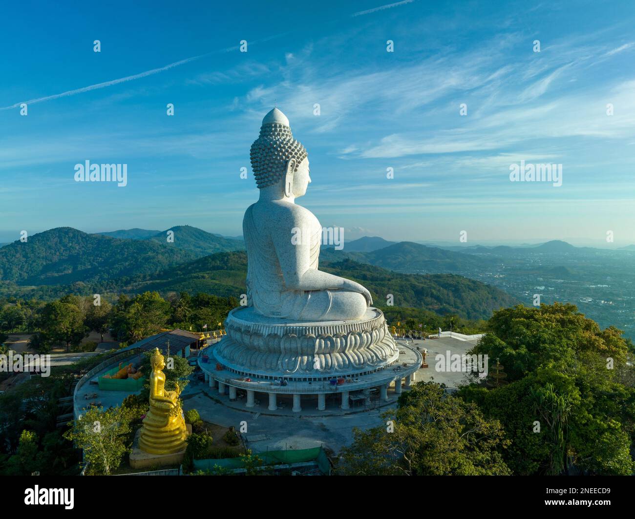 aerial photography scenery blue sky and blue ocean behind Phuket white ...